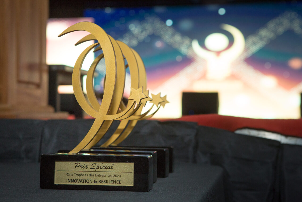 A special CSR Trophy for the Sipromad Group - Groupe Sipromad Madagascar